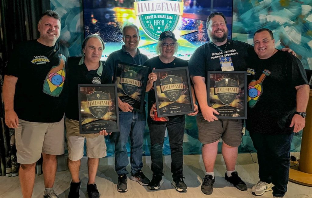 Personalidades são homenageadas no Hall da Fama durante a abertura do ...